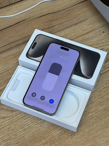 iPhone 15 Pro Max 256GB, 87%