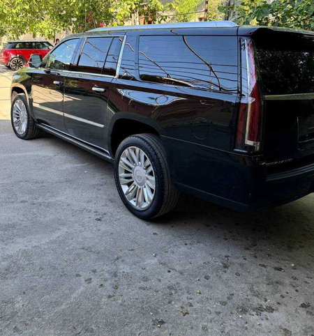 cadillac escalade sotiladi