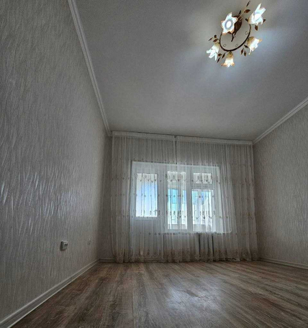 м.Буюк Ипак Йули Буз Базар Анор Банк 1-комн 2/4 35 м² ремонт галерейка
