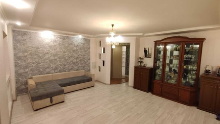 Успей купить квартиру в Ташкенте 2/2/4.Мирзо Улугбек (J2642)