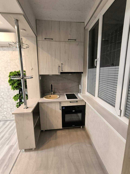 Продается 3в4 комнатная кв 65м2 цена 73500$.ZA010