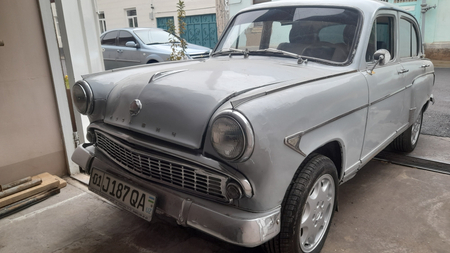 Moskvich 407 narxini kelishamiz