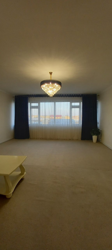 Продам свою КВАРТИРУ 3х КОМНАТНУЮ  103 м2
