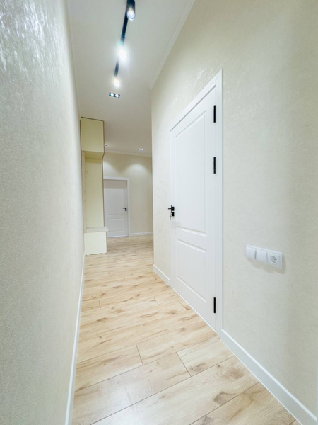 Продается квартира Циалковский/ Султан Сулейман  3/2/5 70м2