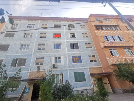 Продается Сергели Спутник 15 квартал 2 хона 63кв.м
