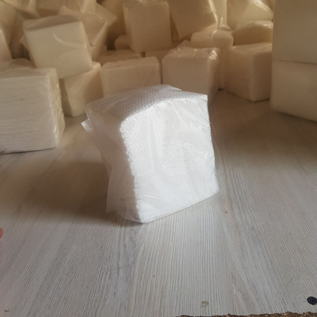 Bir martalik qog'oz salfetka