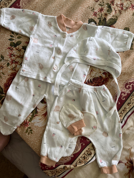 Продаются вещи для новорожденных не успели одеть