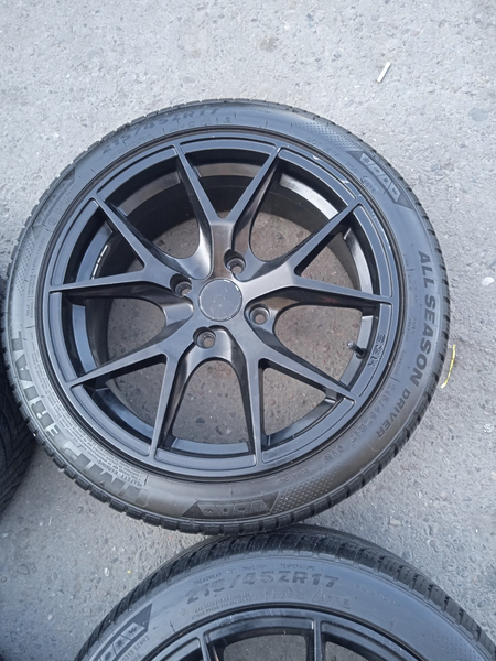 Vossen r17 4/114 diska balon ideal holatda