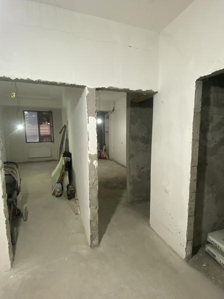 Yunusobod 13kv , 71dom 105 kvadrat metr uy sotiladi