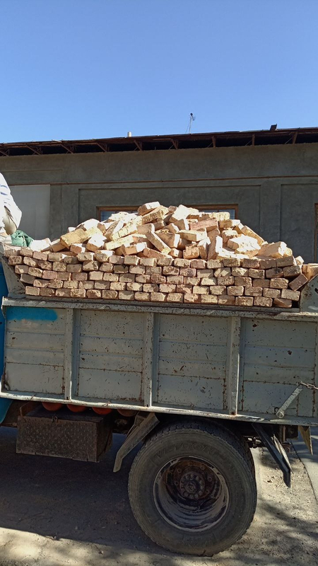 Sufatli va xamyonbop ĝishtlarni uyingizgacha yetkazib beramiz.