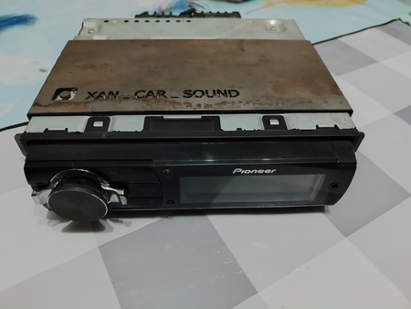 Pioneer DEH-80PRS sotiladi.