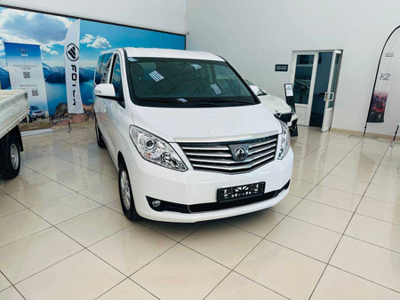 DONGFENG M5 минивэн