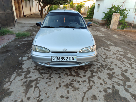 Hyundai accent LS