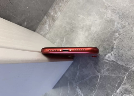 Iphone XR RED sotiladi