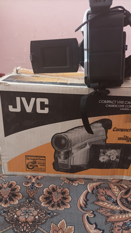 JVC vidyo  kamera olinishi yaxshi ishlatilgan b/u