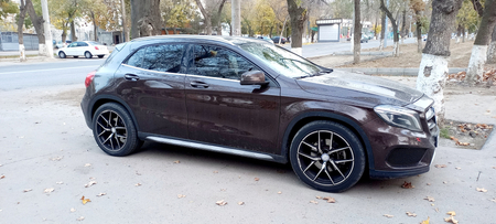 Mercedes Benz GLA 250