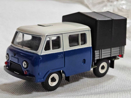 Редкие коллекционные Модели УАЗ 3962 в масштабе 1:43.