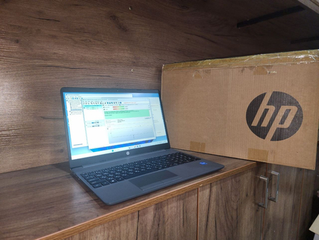 Hp intel Core i3-1215U
