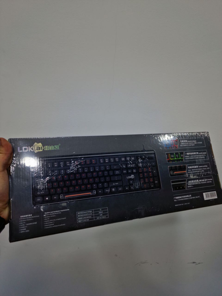 Игровая клавиатура и мышь доставка есть