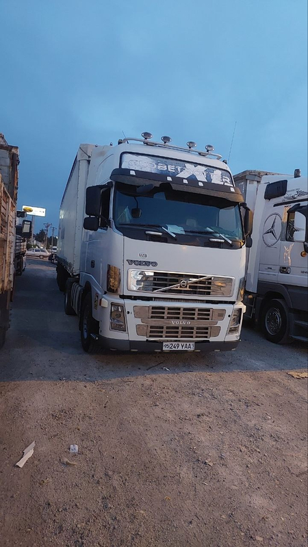 VOLVO FH EURO 5 + KOGEL  прицеп cотилади