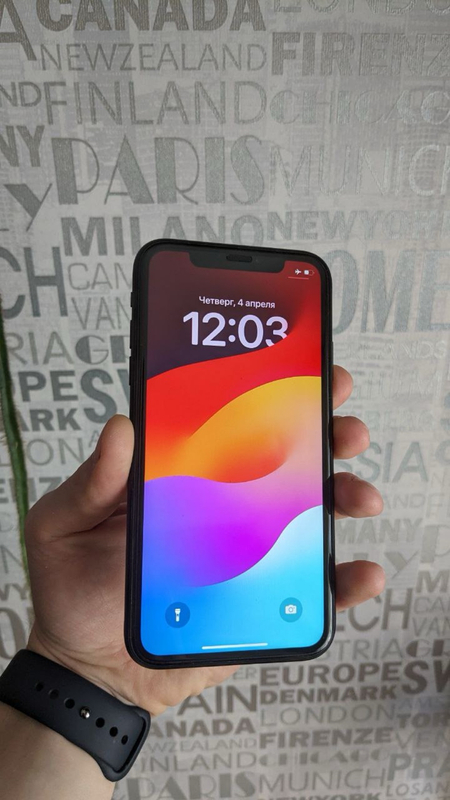 iPhone xR 64 gb black