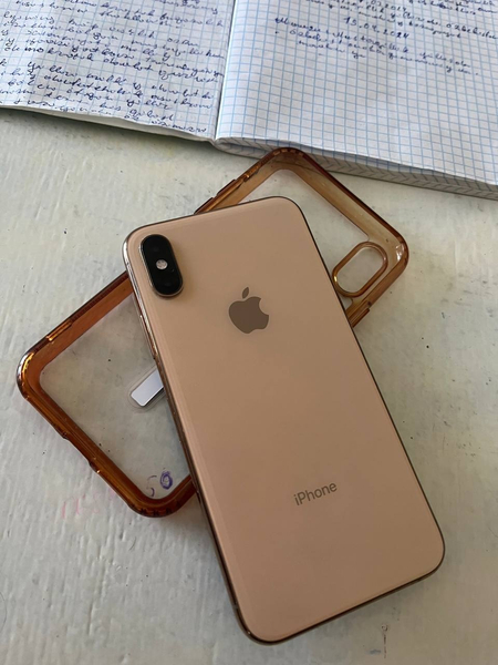 Iphone xs 256 gb 2 mln 200 Usilinniy Face id true tone bo Gold svet Ga