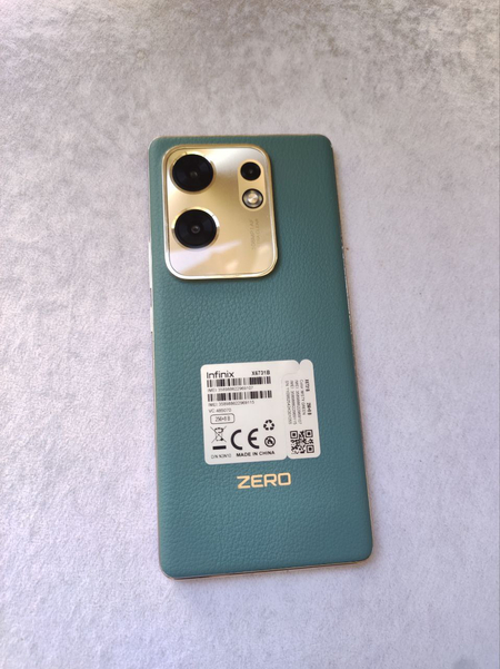 Infinix zero 30.   16/256 gb