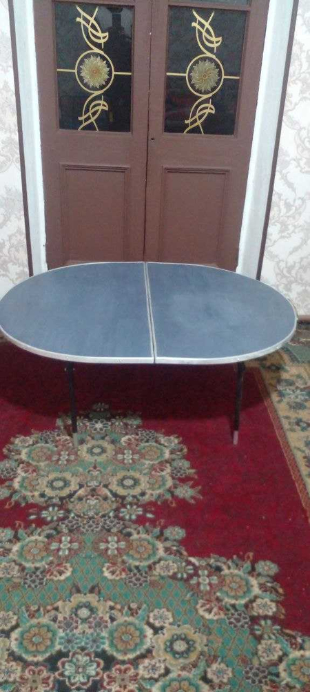Роскладной стол с креслом.