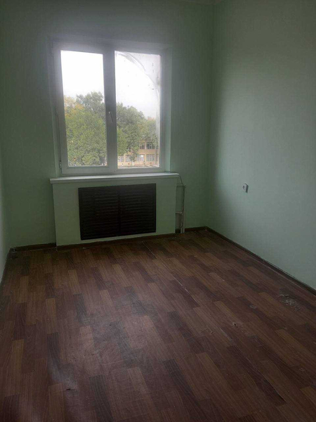 СРОЧНО !! Продается квартира в Яшнабаде 2/4/4 ( 60 кв/м ) Авиасозлар 1