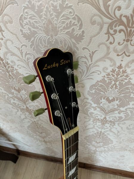 Электрогитара Lucky Star les paul