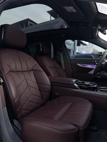 BMW 740i G70 Автомобиль  в идеальном состоянии