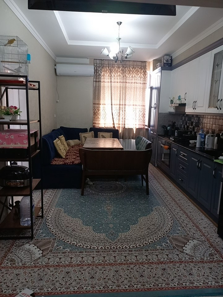 Shayhantohur tumani GULZOR PLAZADA 4 xonali uyimiz sotuvda