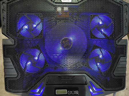 Охлаждающая подставка для ноутбука ice cooler