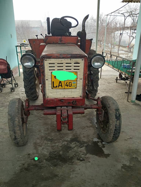 MTZ 25 traktor sotiladi