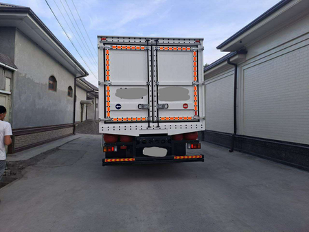 Isuzu 10 tonnaik