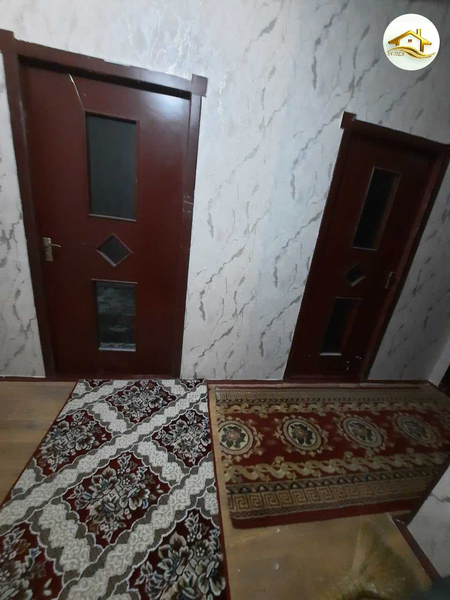 Продаётся 2х переделан 3х картира 1этаж ор р 5МИК СОМИЙ + (подвал45м2)