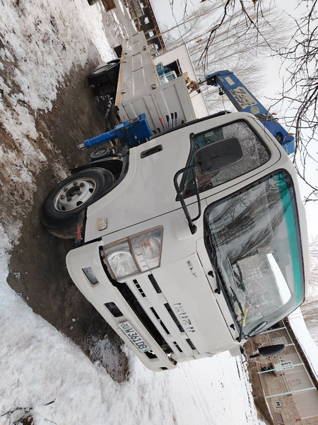 Манипулятор исузу 3 тонналик сотилади
