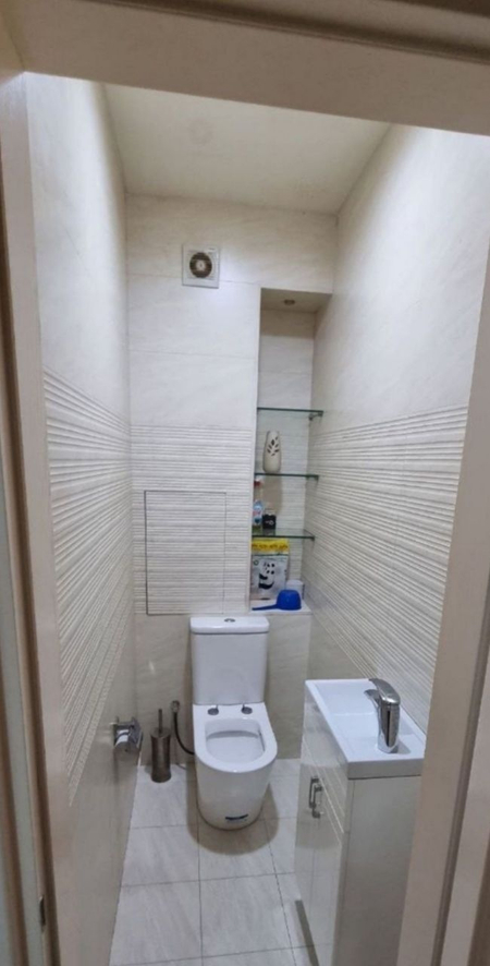 Продаётся квартира на Юнусабад 19кв