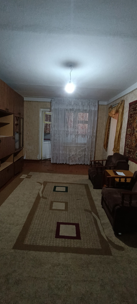 Продается двух ком. квартира.Напротив 1 КПП Танк.Училище..
