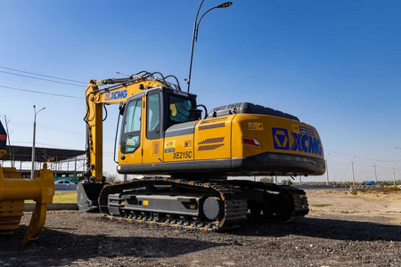 Экскаватор гусеничный XCMG XE215C 1 куб (в наличии) лизинг в год 15%