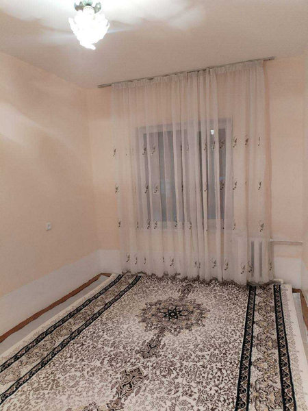 Qizlarga 3xonali 4etajda joylashgan yangi jixozlangan kvartira ijaraga