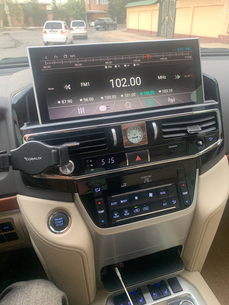Tayota land cruze 200