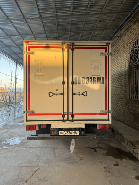 Isuzu zavod metani SNG