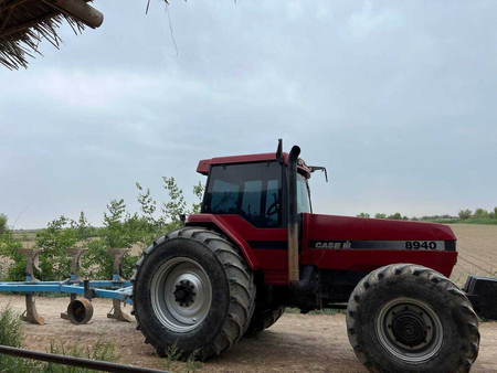 CASE IH MAGNUM 8940 сотилади ишлаб турган техника харажати йўқ.