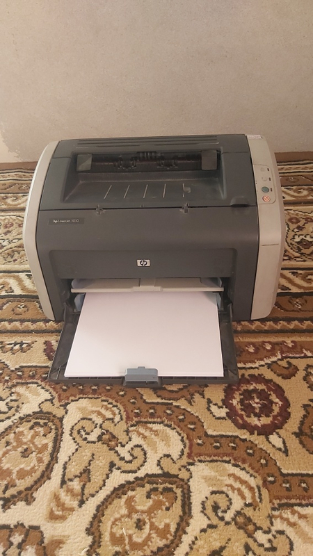 hp LaserJet 1010 printer sotiladi