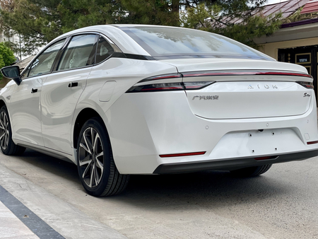 Gac aion s plus электромобиль сотилади срочно