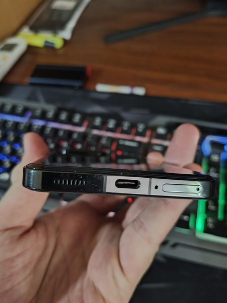 Xiaomi mi 13 12/256 flagman