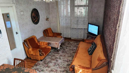Сдается своя 2-х комн. квартира на 3 этаже 4-х этажного кирпич. дома