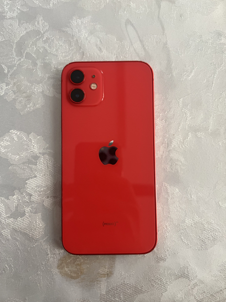 Iphone 12 красный
