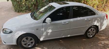 Продам автомобиль GENTRA lacetti